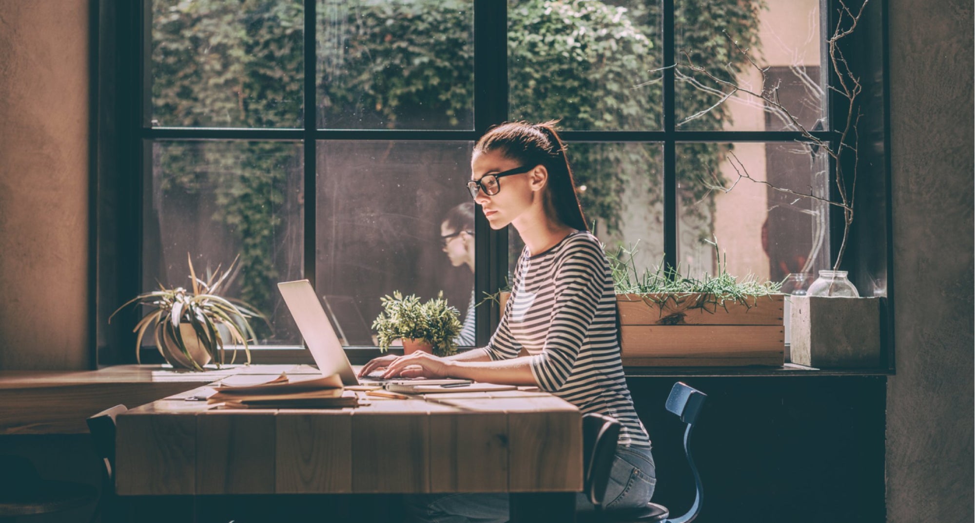 13 Must-Haves for Your PMU Website to Stand Out