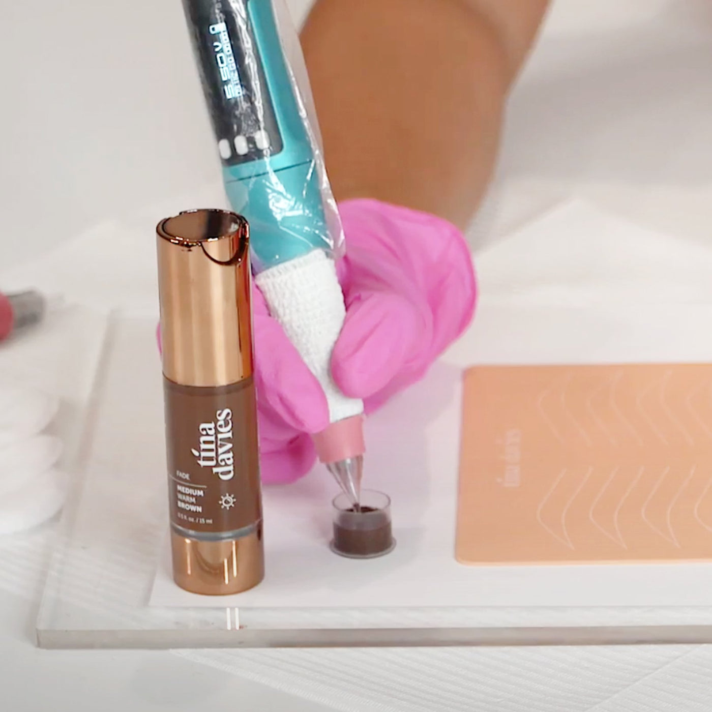 Redefining Color: The FADE Pigment Color Course by Tina Davies